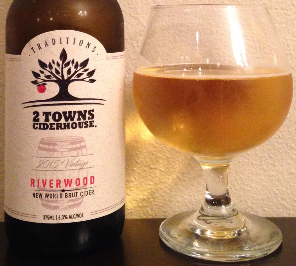 2 Towns Traditions Riverwood New World Brut – 2015 Vintage | Cider Says